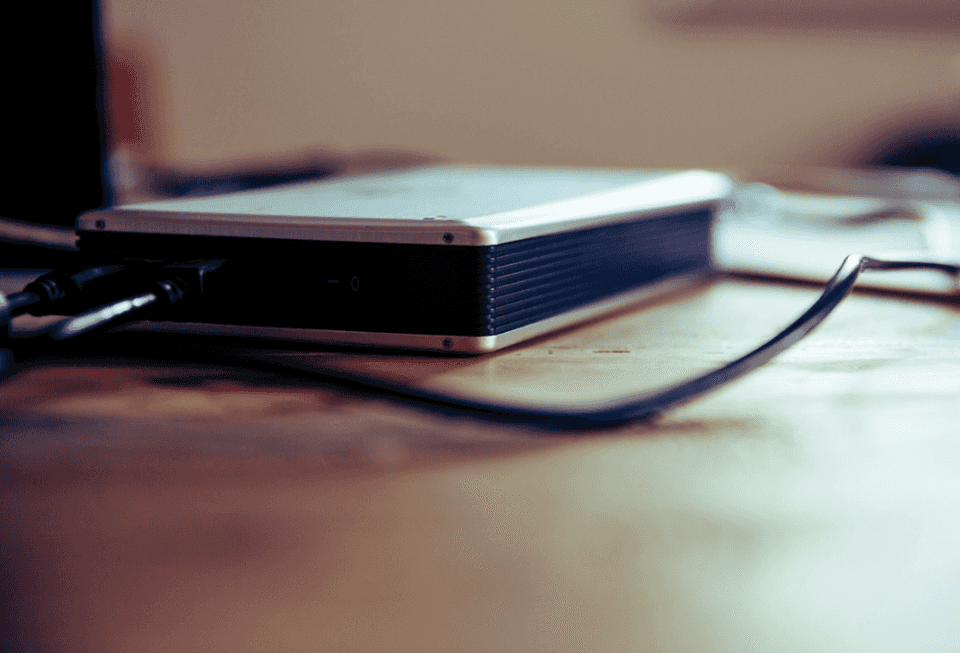 Handling Backups Angelo Dini